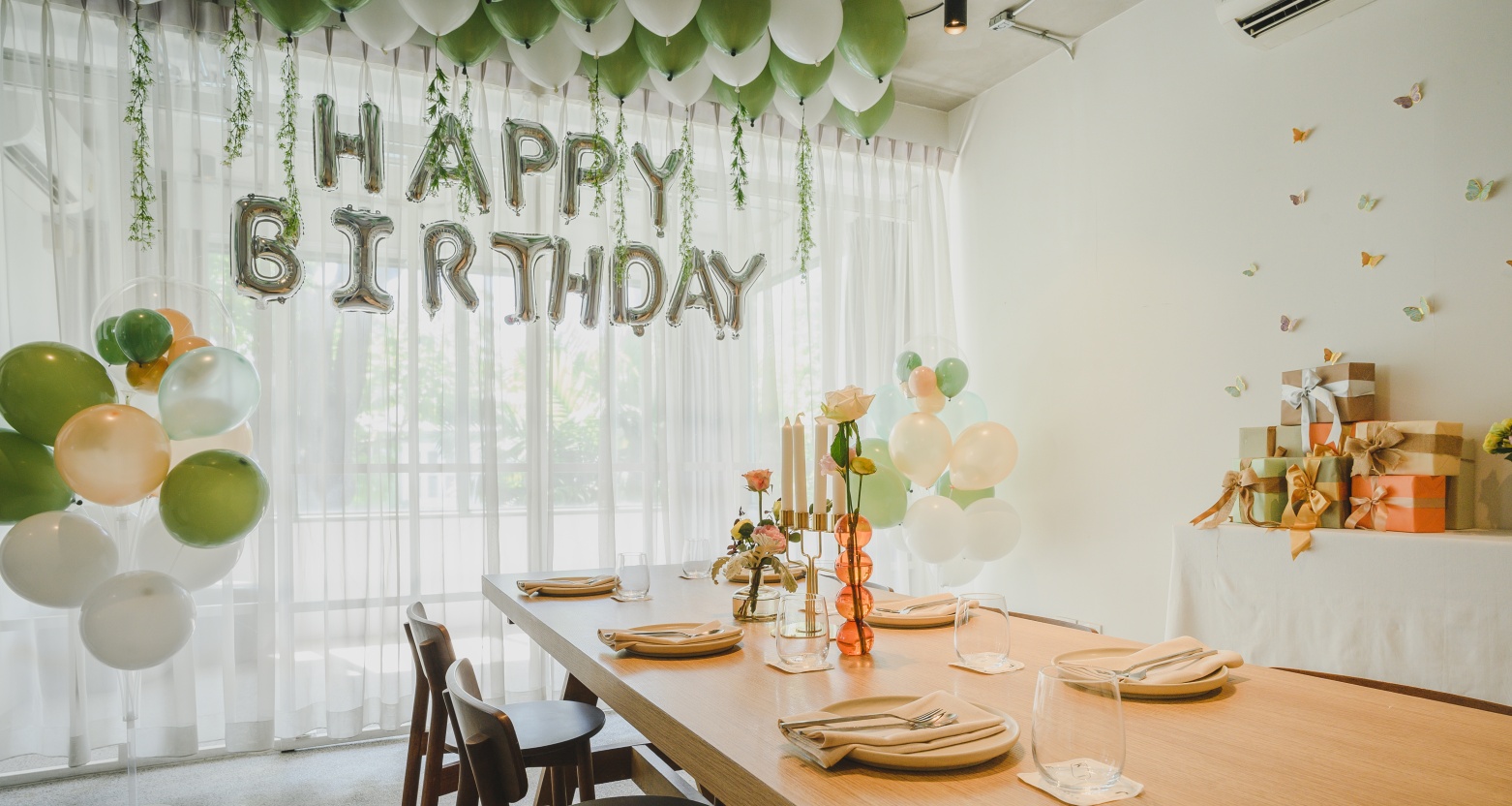 Kinlenn Eatery & Play | Modernist Cafe serving original Thai taste ...